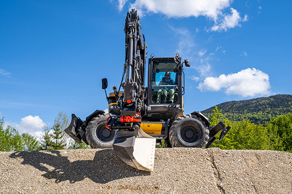 Promotional offer Excavator+Tiltrotator